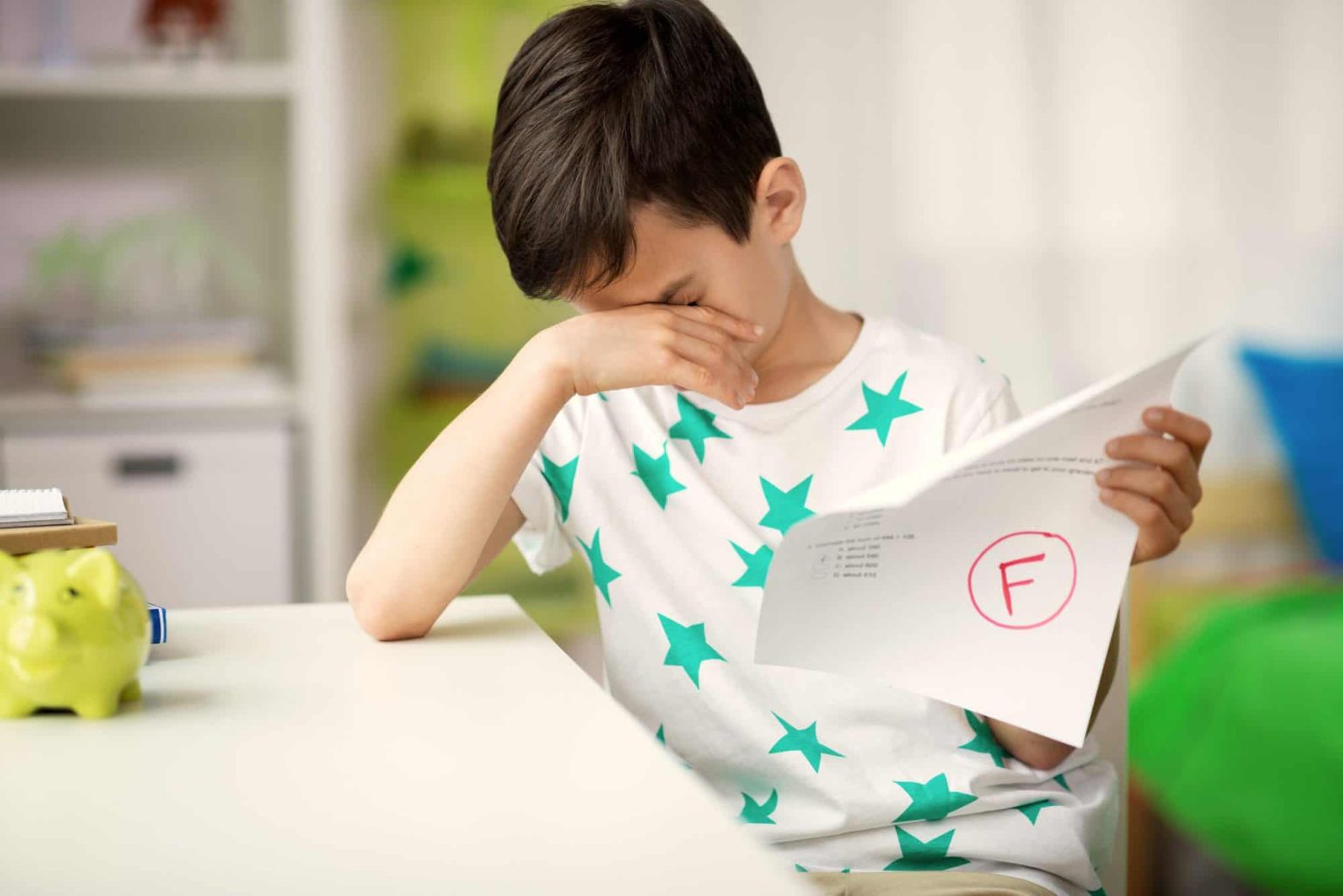 Cómo felicitar a un niño por sus buenas calificaciones